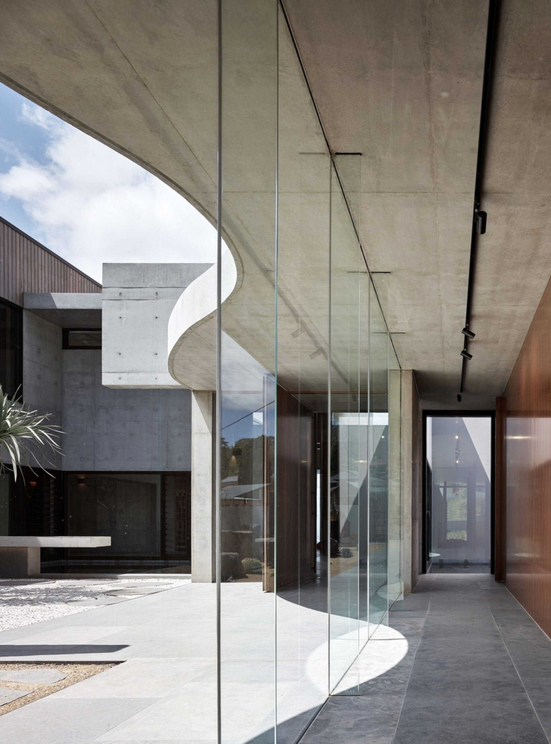 Programa — Brand - Standard Projects